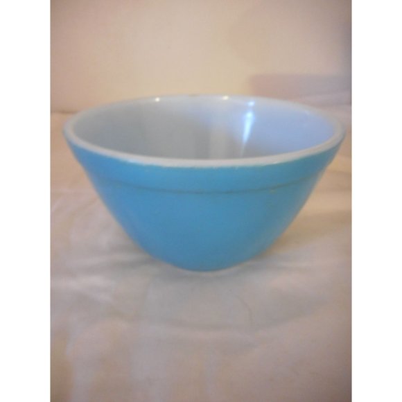 Pyrex | Kitchen | Vintage Small Blue Pyrex Primary Color Nesting Mixing ...
